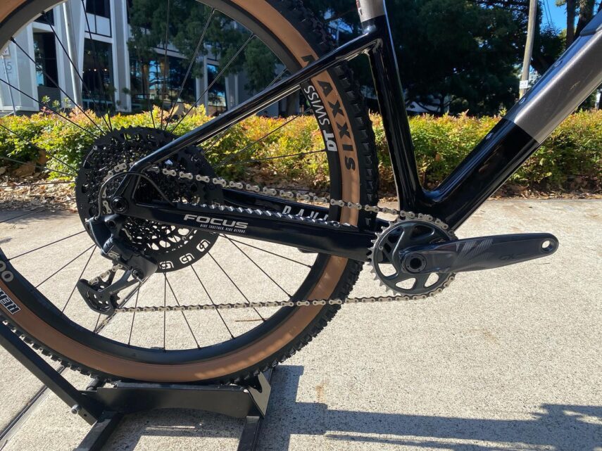 The new Focus Raven 8.9 Carbon hard tail MTB - Happy Wheels : Happy Wheels